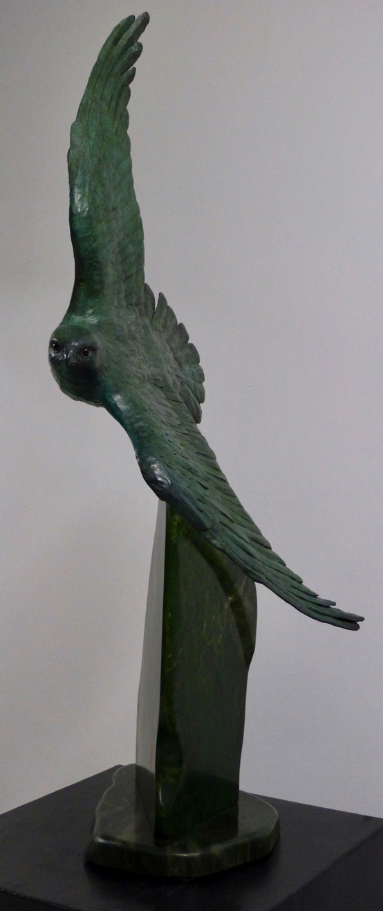 Peregrine Falcon, Bronze Sculpture | Tom Hjorleifson